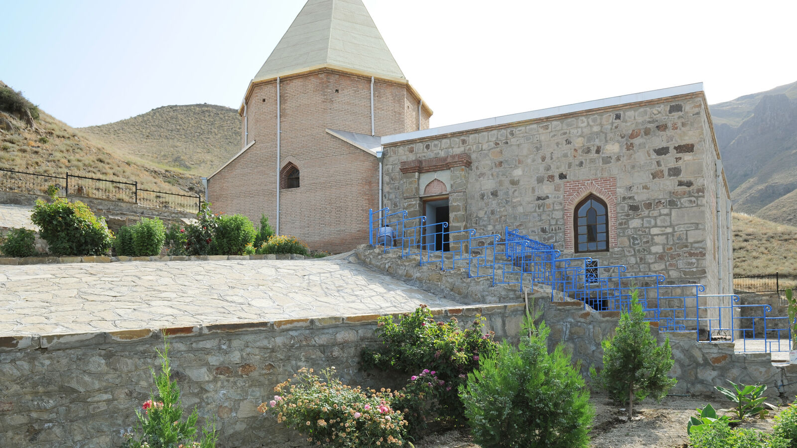 sufilərin pənahı Xanəgah abidə kompleksi| Azerbaijan.Travel