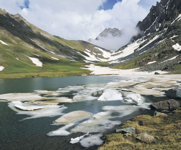 Relax at Lake Batabat | Azerbaijan.Travel