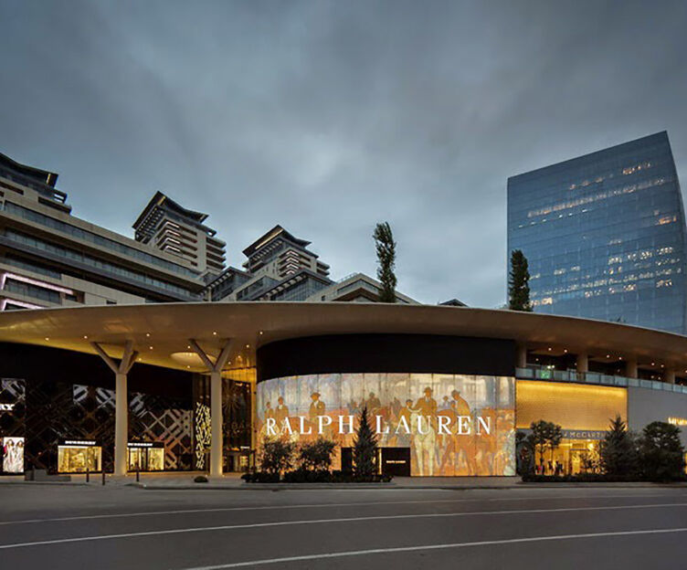 Shop and socialise in the Port Baku area | Azerbaijan.Travel